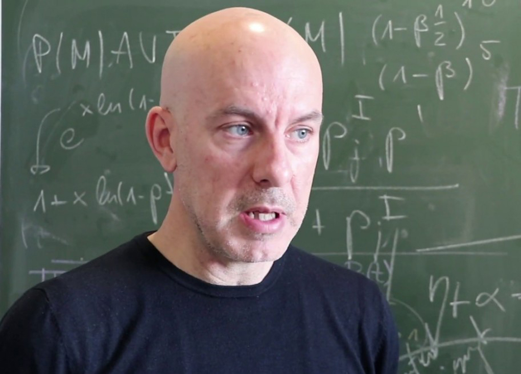 Àlex Arenas: “Actuar muy rápido para contener y muy lento para volver a ...